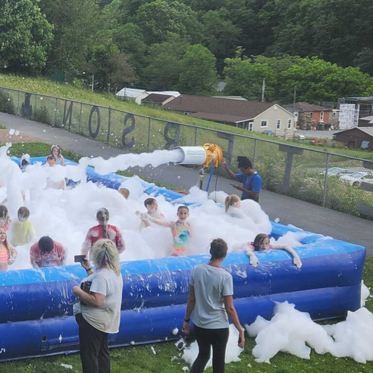 Foam Cannon Party With Pool – Quantumpartyrentals